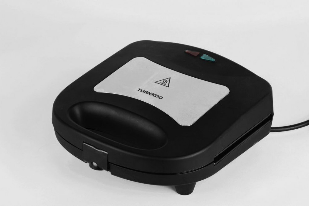 Tornado TST700 Sandwitch Maker 3X1 Black - tejarra.com